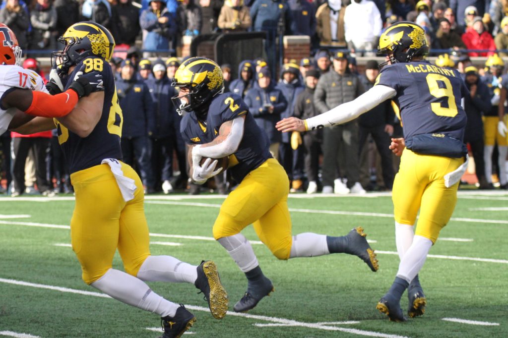 Michigan 19 Illinois 17 – Game 11 Recap – UMGOBLUE.COM Michigan ...