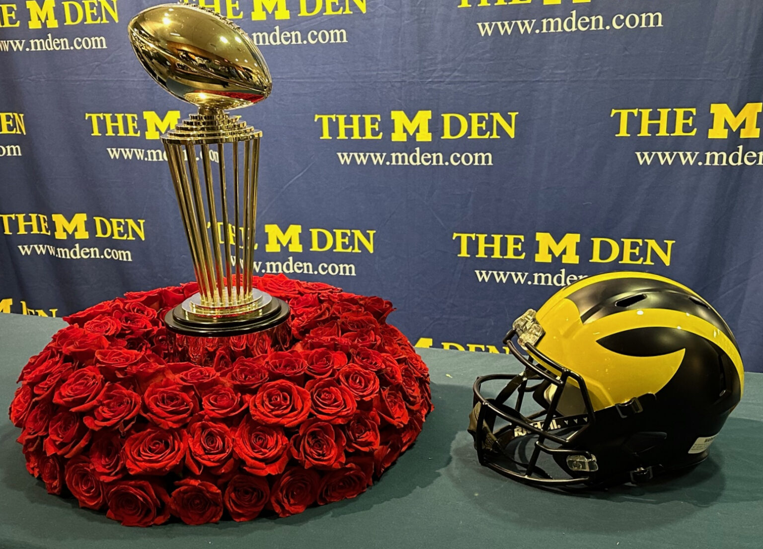 UMGOBLUE.COM Michigan Wolverine Football & Basketball - By Fans...For ...